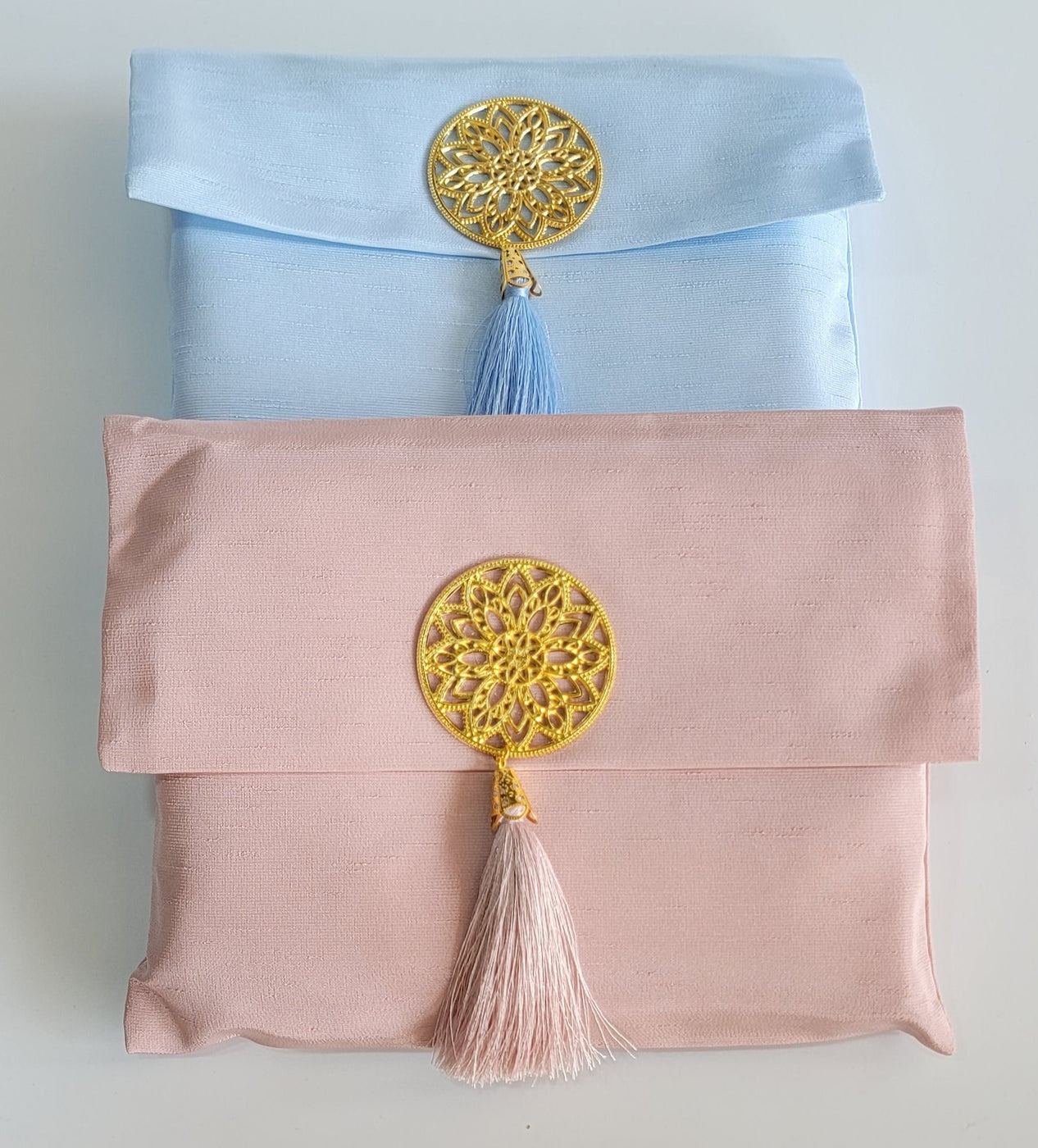 Lightweight Travel Prayer Mat & Pouch - Portable & Compact - - HadiyaSouq